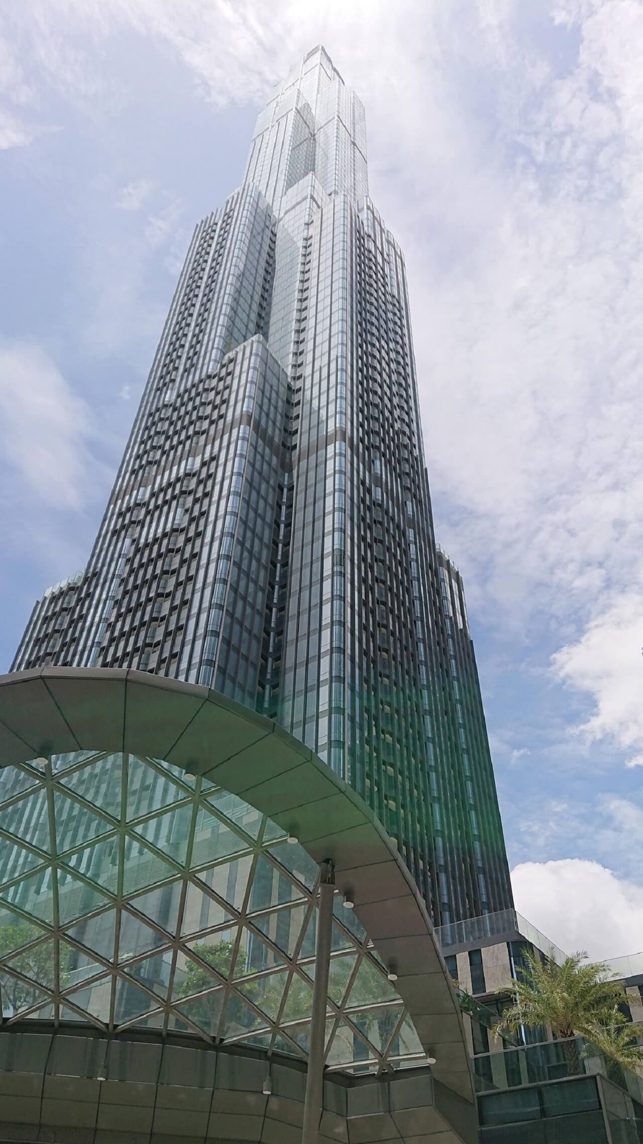 Đánh giá rạp IMAX CGV Vincom Landmark 81 — Khen Phim