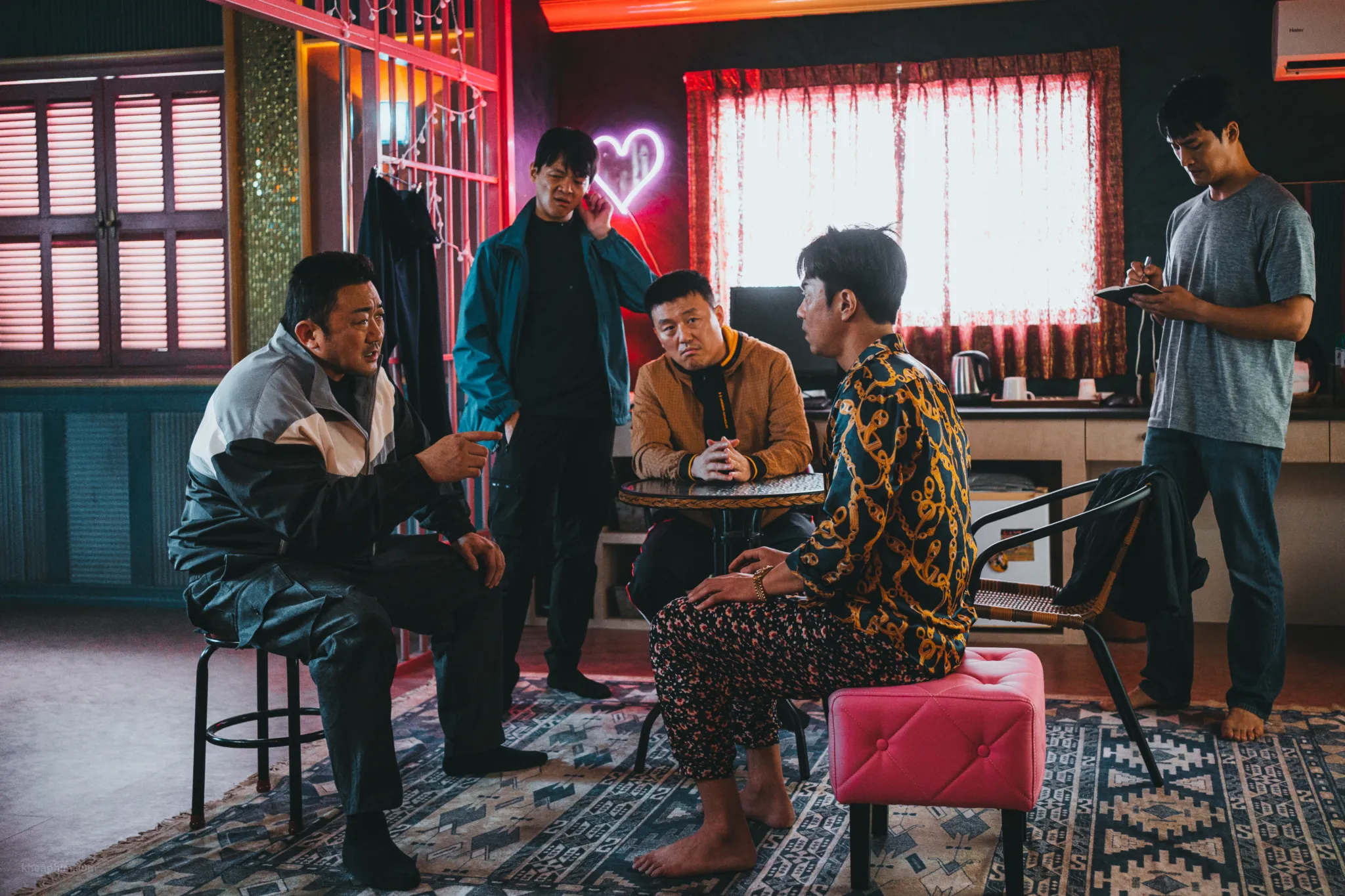 Review phim Vây Hãm: Không Lối Thoát - Bộ phim hành động hài hước và ...