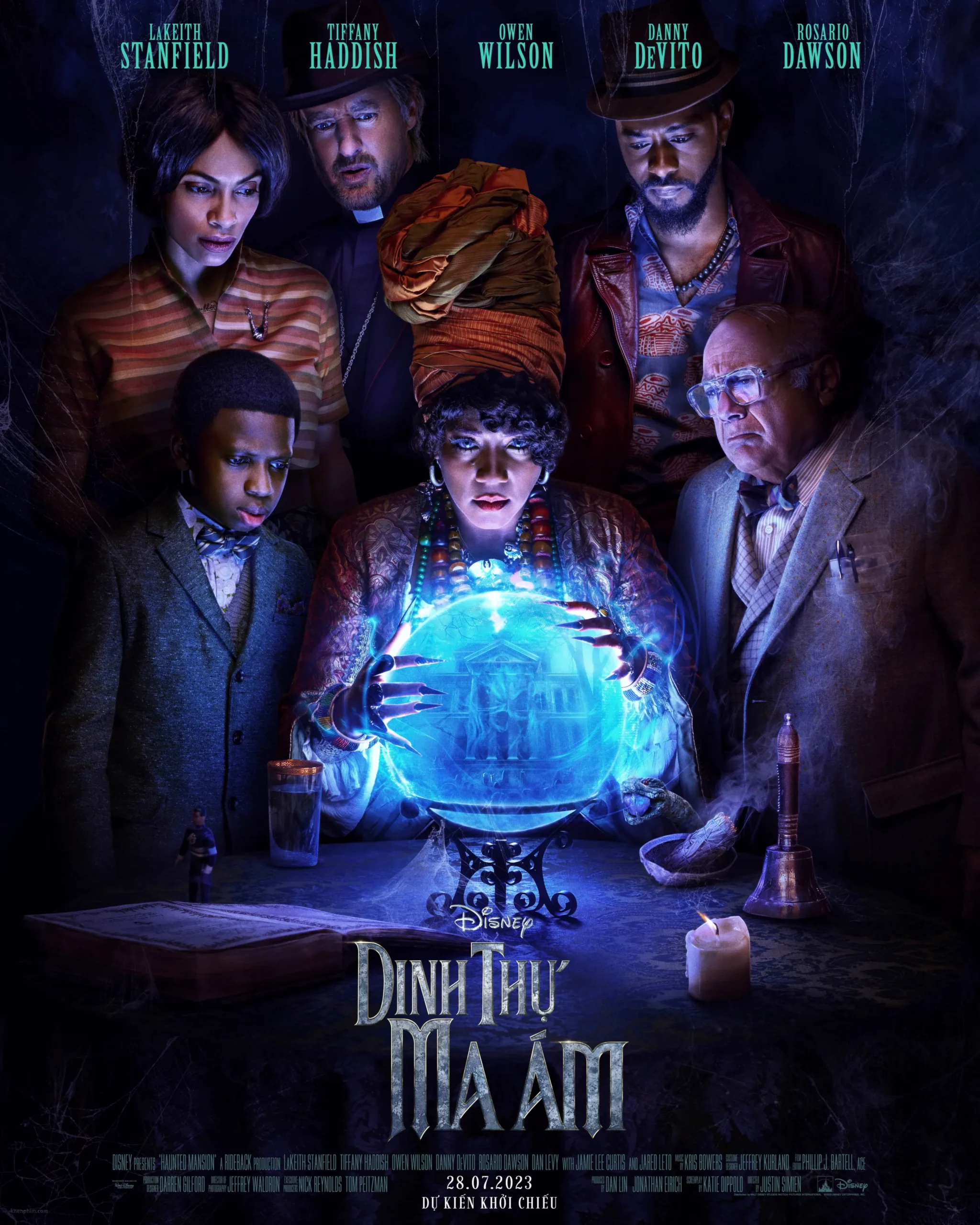 Review phim kinh dị hài Dinh Thự Ma Ám (Haunted Mansion) — Khen Phim