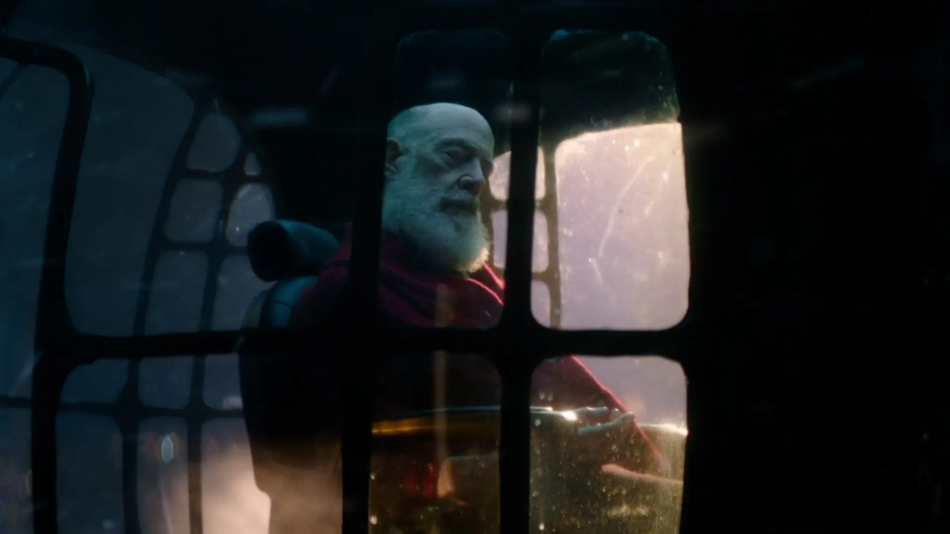 Review Red One (Mật Mã Đỏ) - Phim Giáng Sinh hay The Rock và Chris ...