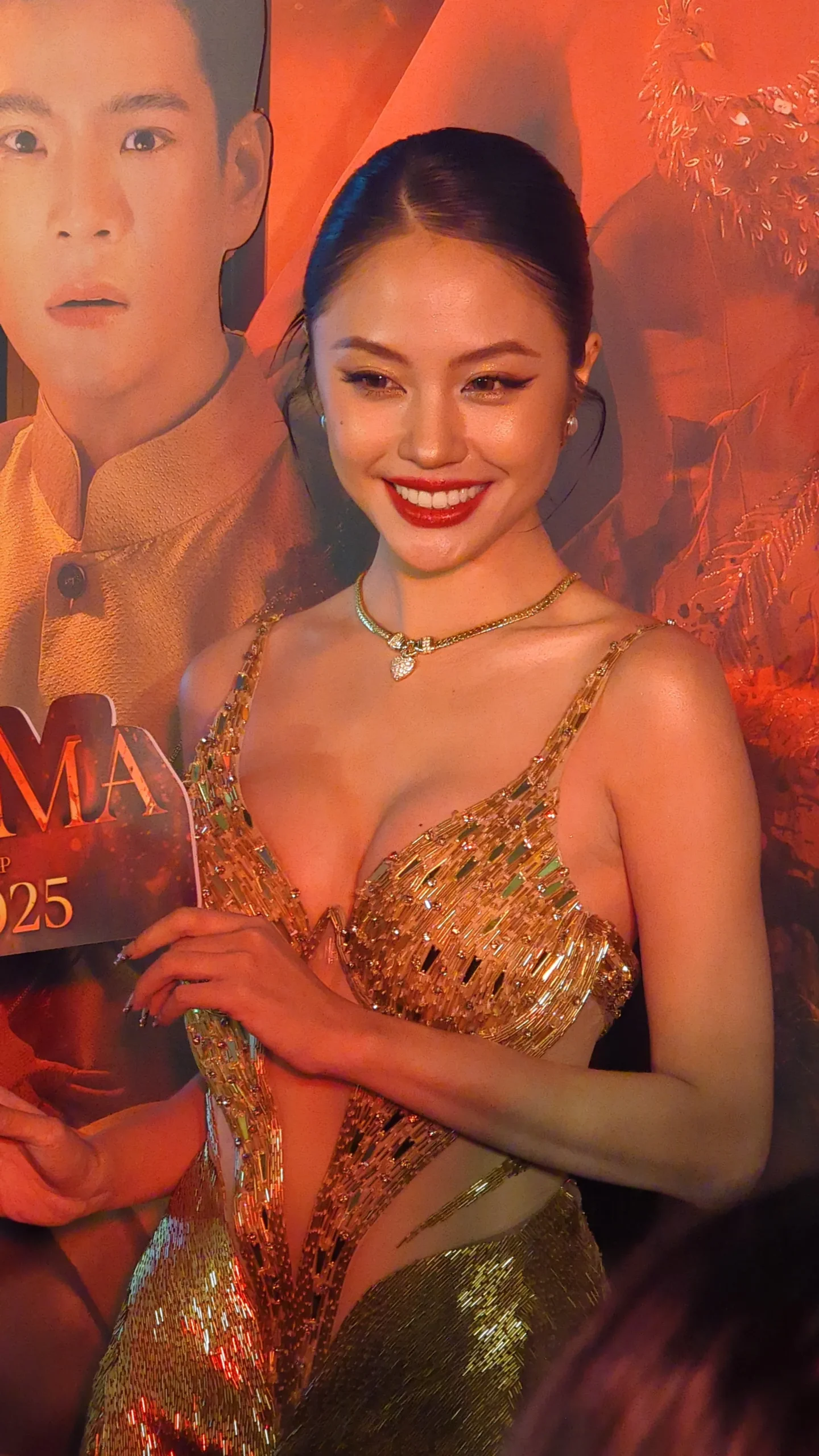 Review Cô Dâu Ma: Khi làm dâu xứ lạ không phải màu hồng mà là màu đỏ của máu — Khen Phim